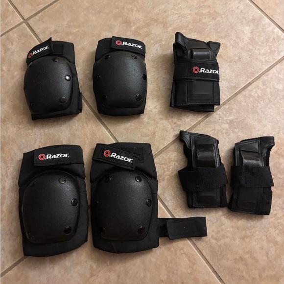 Razor | Other | Razor Black Safety Gear Set | Poshmark